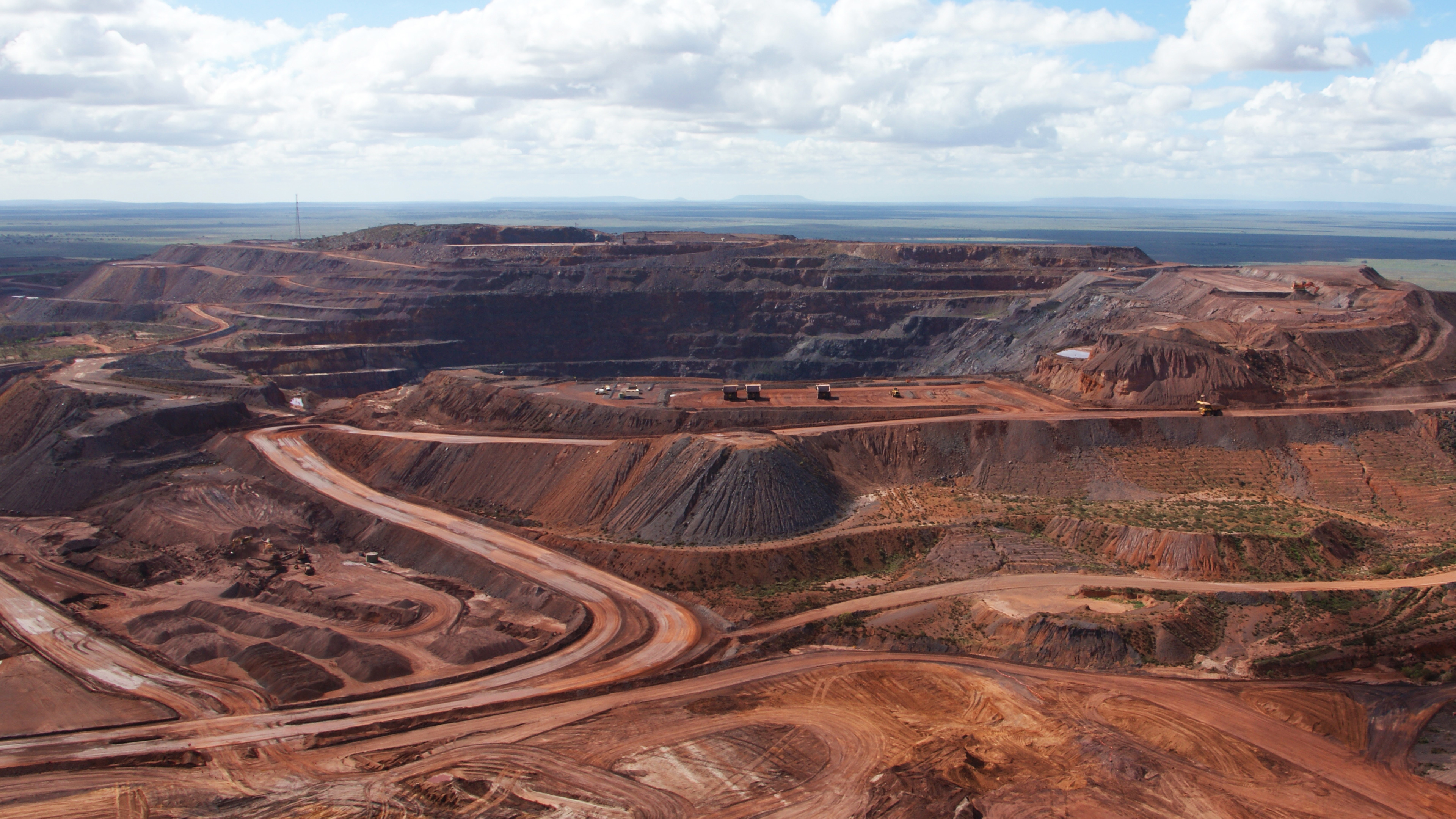 Delivering plantwide control for Arrium’s Iron Knob mine | Rockwell ...
