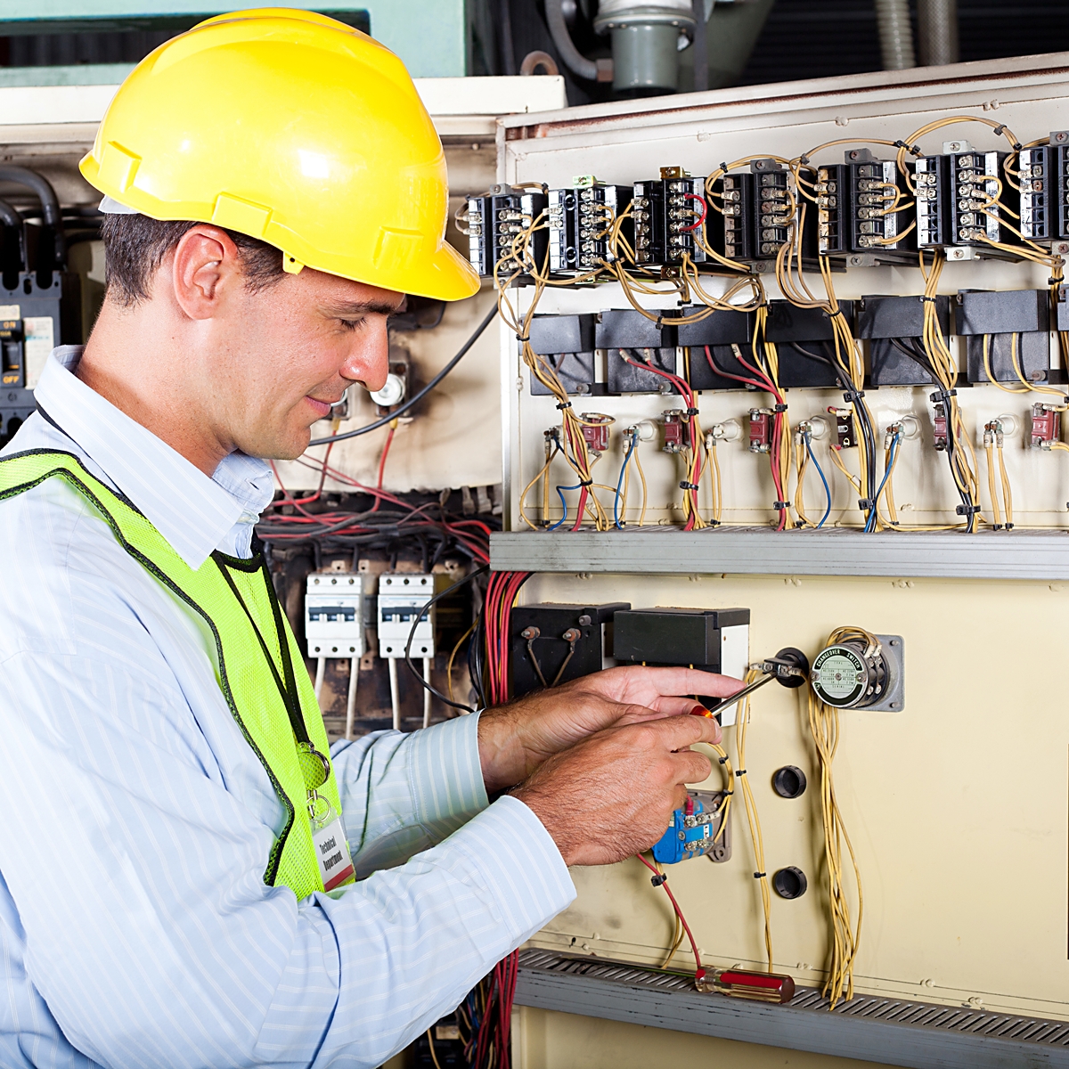 How to Increase Industrial Control Panel SCCR & Reliability | Rockwell ...